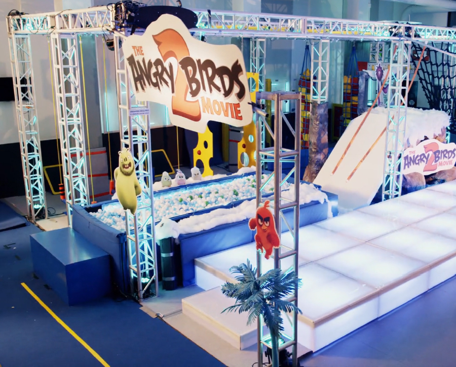 NICKELODEON "The Angry Birds Movie 2" - Theo Zaleski